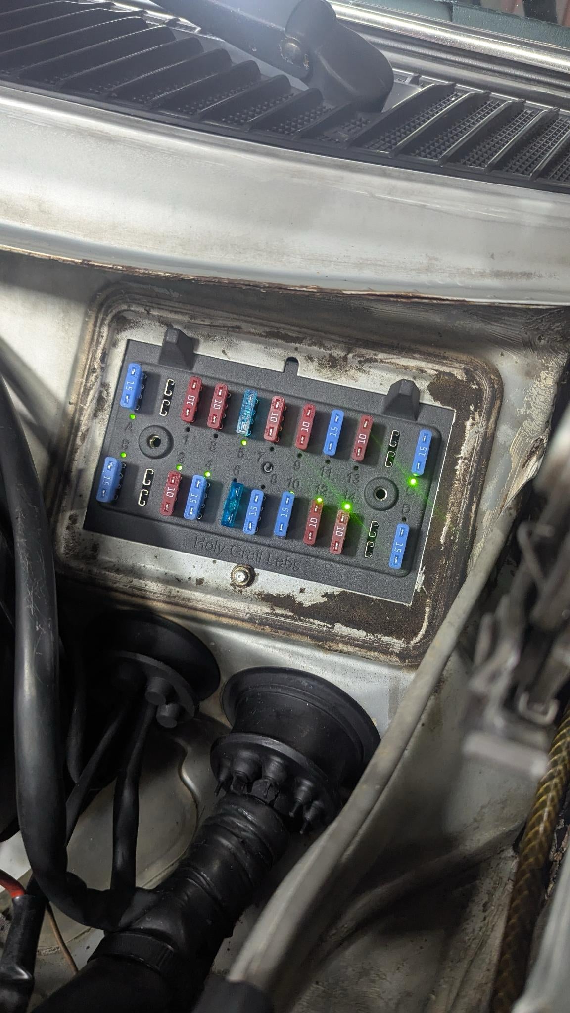 Mercedes W123/S123/V123/C123 Blade Fuse Box – Holy Grail Labs